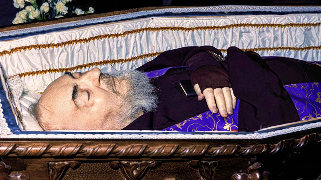 Os 3 Mistérios da Morte de Padre Pio que Intrigam até Hoje - Regina Fidei